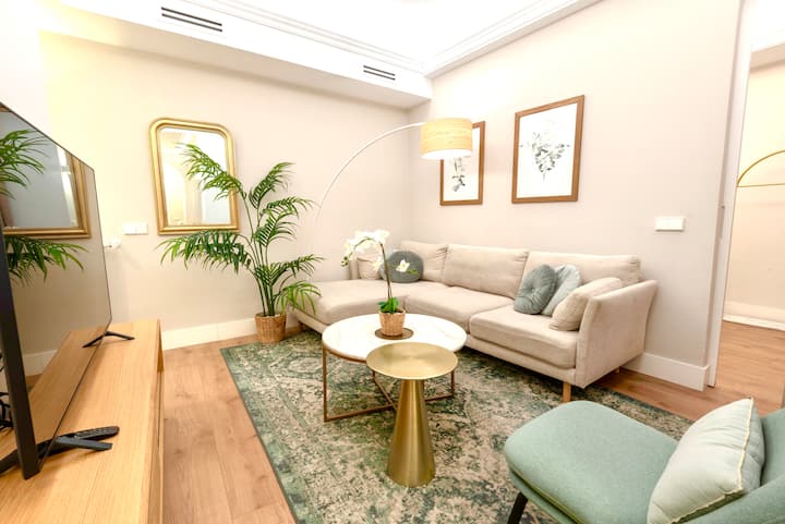 Modern Boho Chic Haven - Chueca - Fuenlabrada
