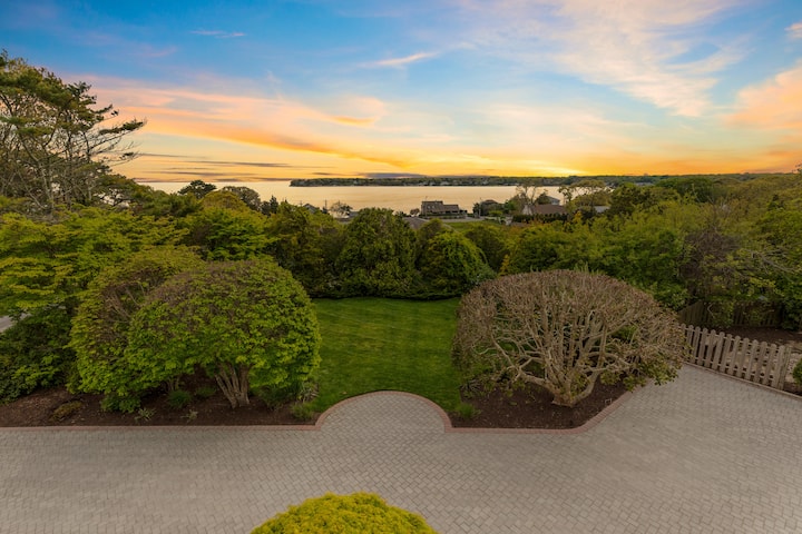 Best View + Putting Green + Private Beach - Hampton Bays, NY