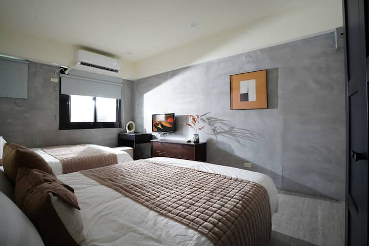 灰色空間D/ Mrt西門3分鐘 /獨立套房/4人. - Taipei