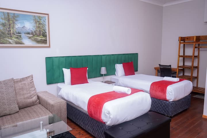 Spacious Studio Suite - Mthatha