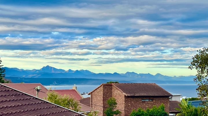 Jay Dee's - Twin Room - Plettenberg Bay