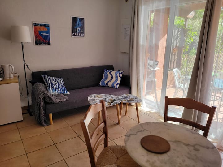 Villa U Marè T2 Dans Domaine Privé, Bord De Plage - Plage De Ghisonaccia