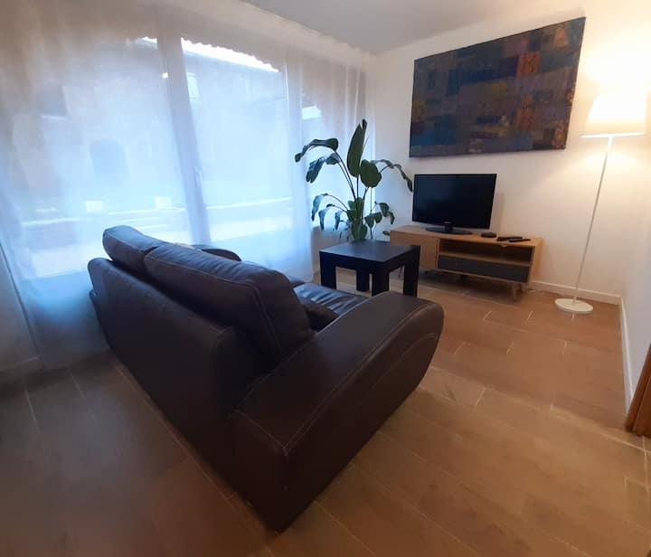 Gîte Dans Maison Médiévale | Calme | Fibre | 2 Ch - Anse