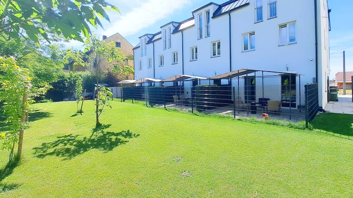 Apartment Terrasse, 2 Minuten Zu Metro/therme Wien - Vídeň