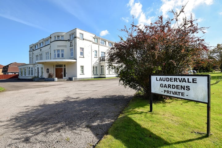 Laudervale East Penthouse Balloch Loch Lomond - Balloch