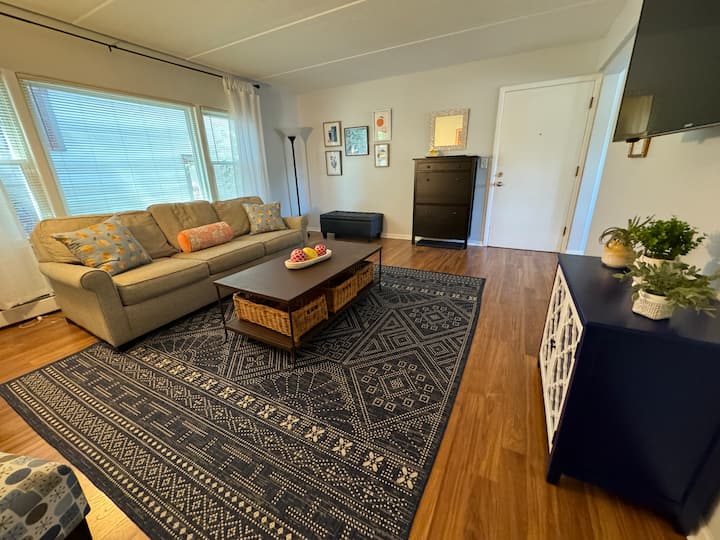 Guest Nest La Grange In-town 2br, Pets, Lg18_4 - Elmhurst, IL