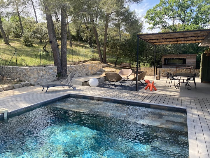 Maison éMeraude - ibis Styles Nimes Gare Centre