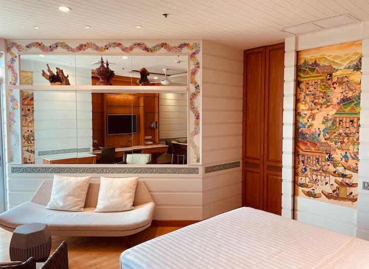 Loft Studio With Golden River View - Bangkok