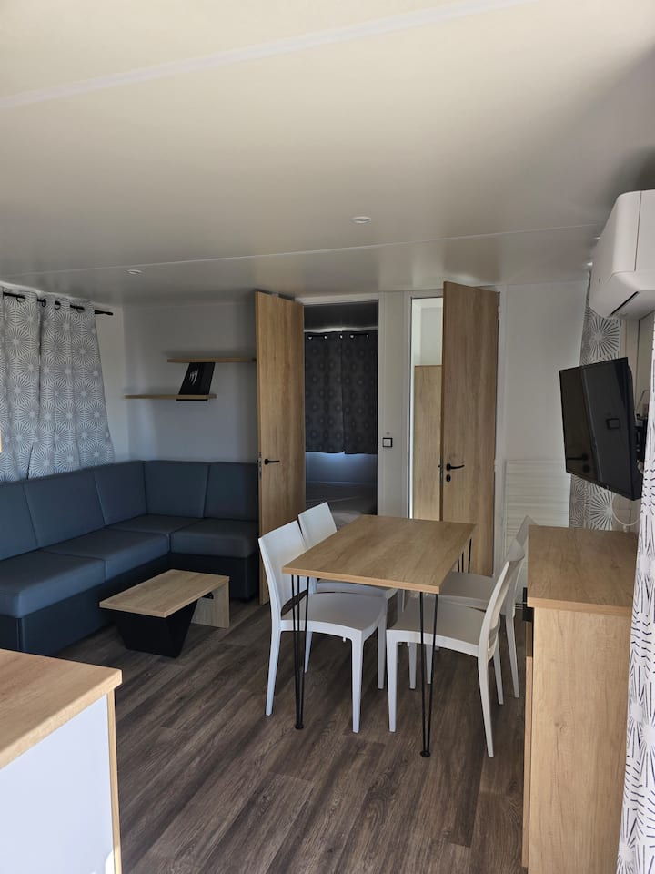 Mobil Home 2 Chambres Confort Plus . - Calvisson