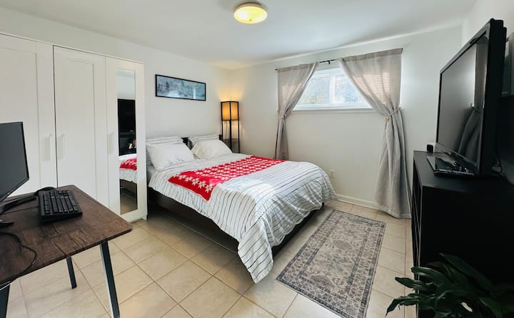 Spacious Family-friendly Basement W/ Coffee Bar - Kensington, MD
