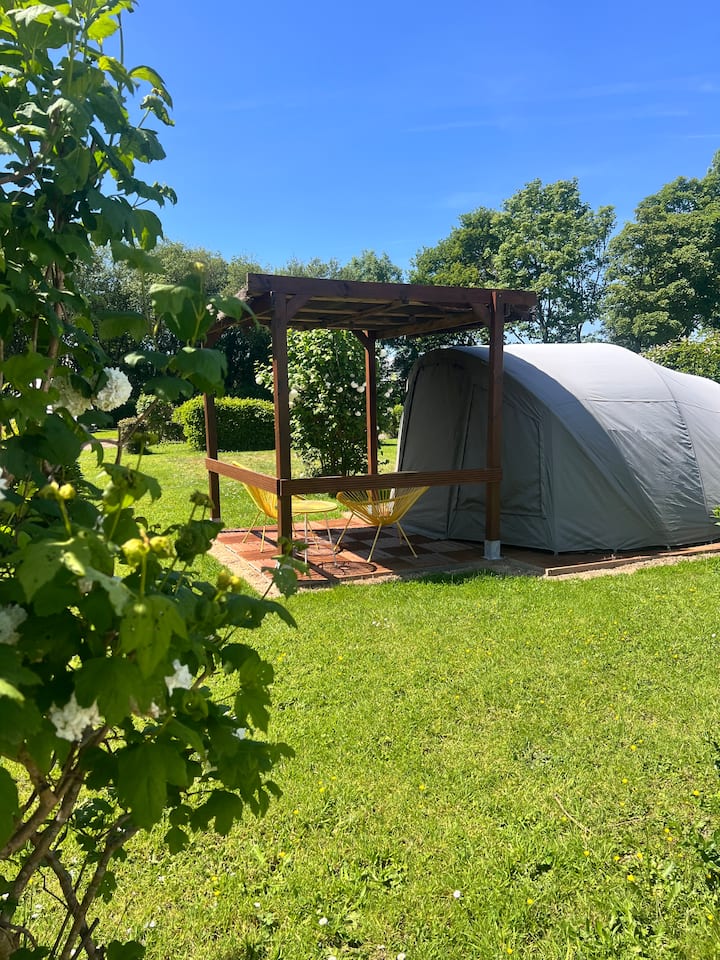 Pause Détente En Pleine Nature - Moncontour