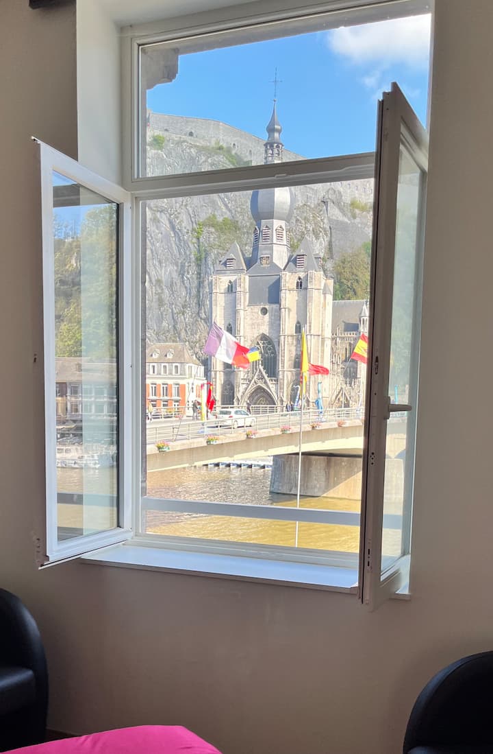 "La Campagne" Au Coeur De Dinant - Le Ruisseau - Dinant
