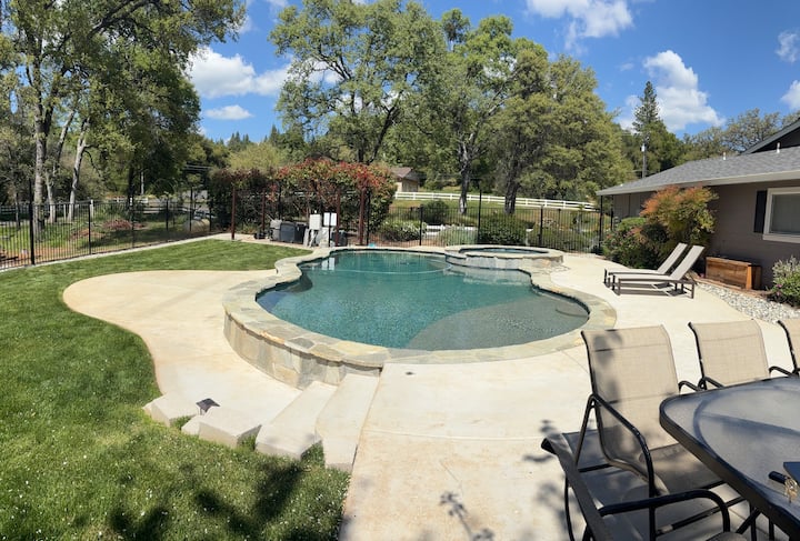 Murphys - "Queen Of The Sierra" - Murphys, CA