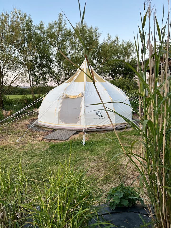 Pre-pitched Furnished Bell Tent 1 - Little Haven
