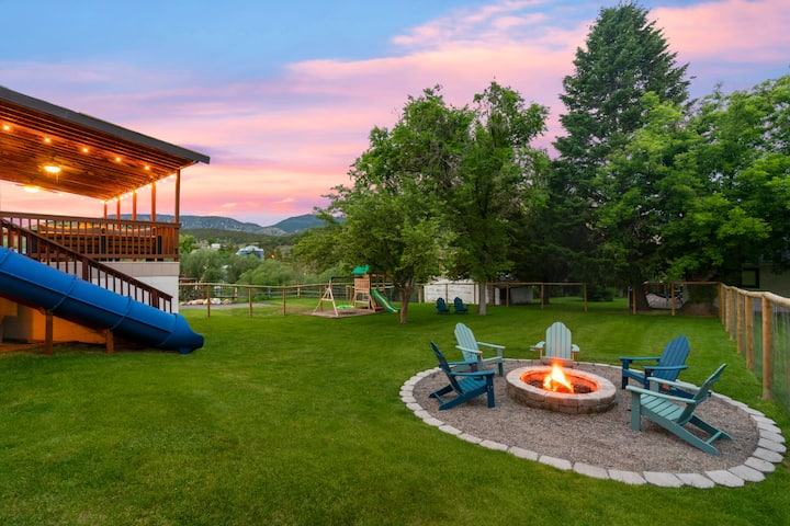 Downtown Lava - Views, Huge Yard, Slide, Games! - Lava Hot Springs, ID