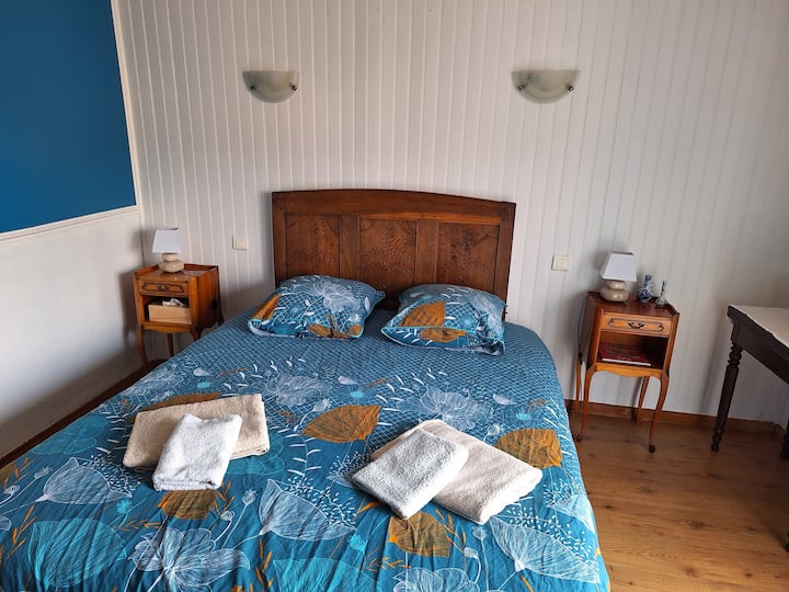 Chambre Maraichine Bleue Au Cœur Du Marais Vendée - Beauvoir-sur-Mer
