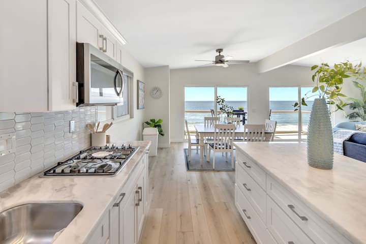 Top-floor Ocean Views Steps From The Beach - Oceanside, Californie
