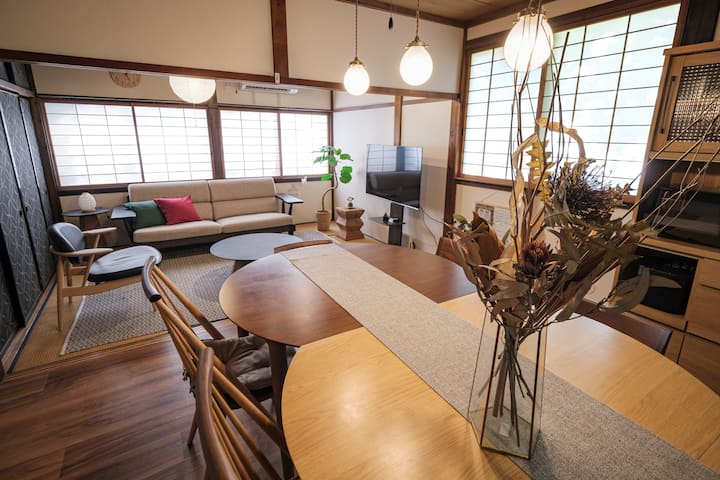 Live Like A Local / Miyagawamarket / 11 Ppl / 3br - Takayama