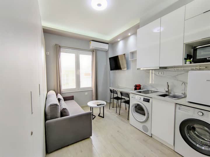 Pretty Petitie Fully Equipped City Center Studio - Thessaloniki