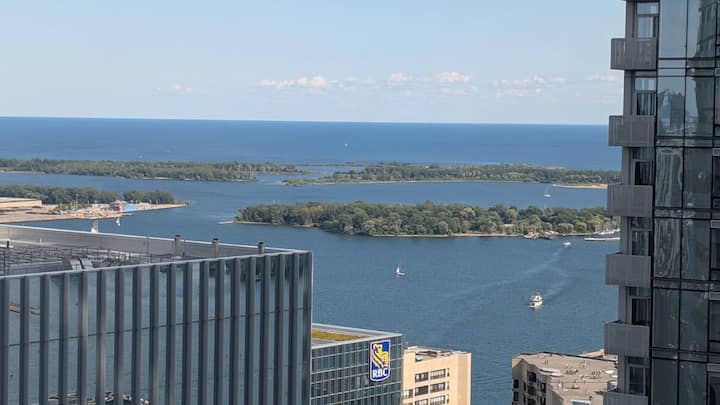 Downtown Toronto 2br+1bath - Rogers Centre