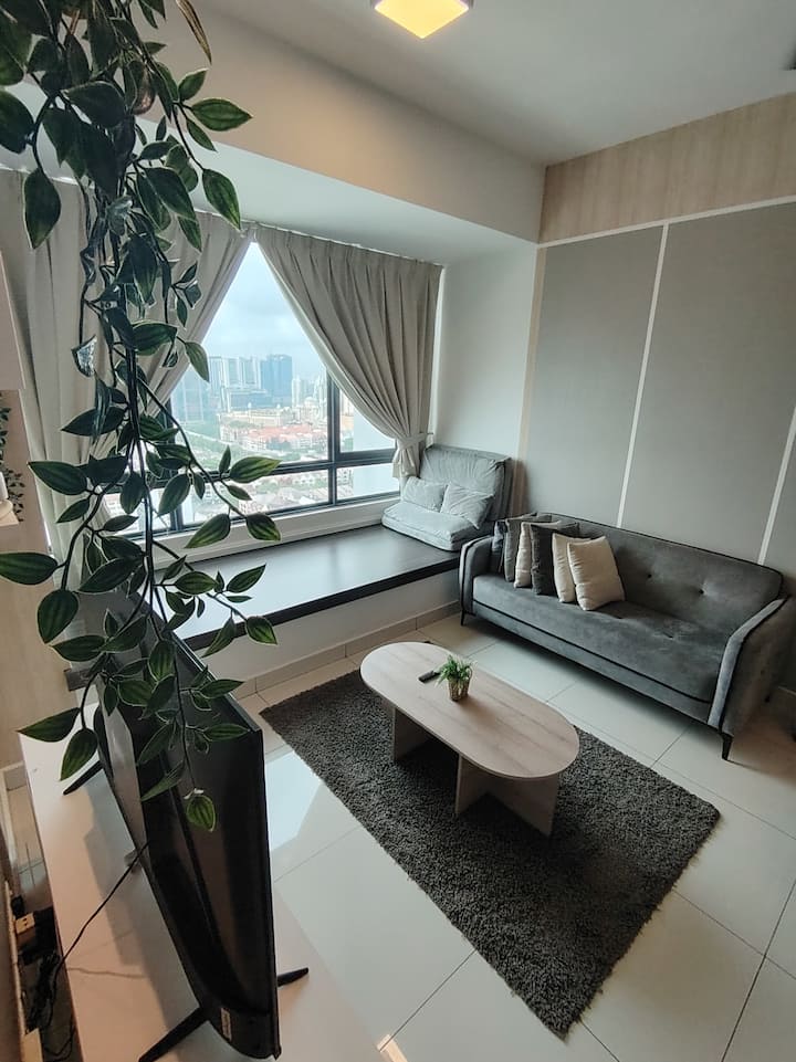 Sunway Poolside Retreat With Luxe Facilities - Petaling Jaya