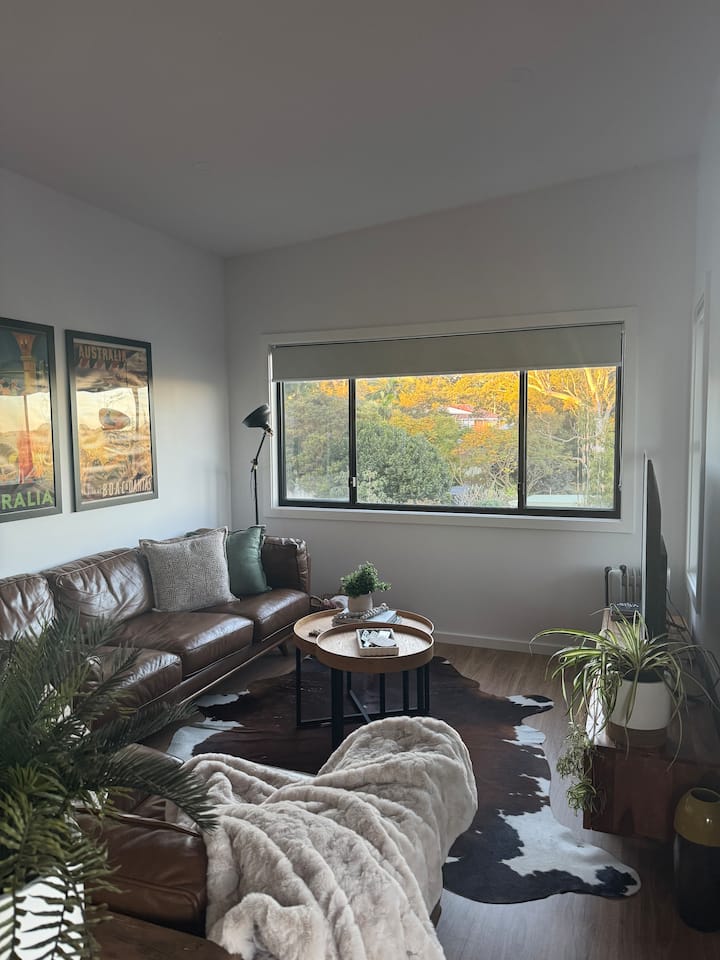 Guest House Distant Ocean View Central Location - 뉴캐슬