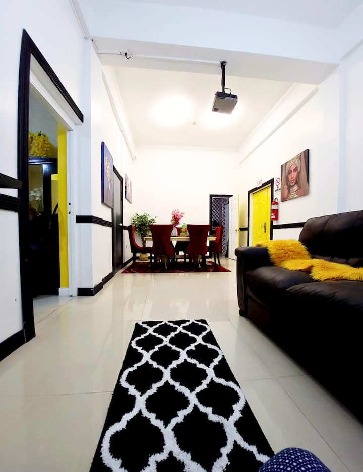 Stylish 4br Home In Halfway Tree @Kingston Manor - Kingston