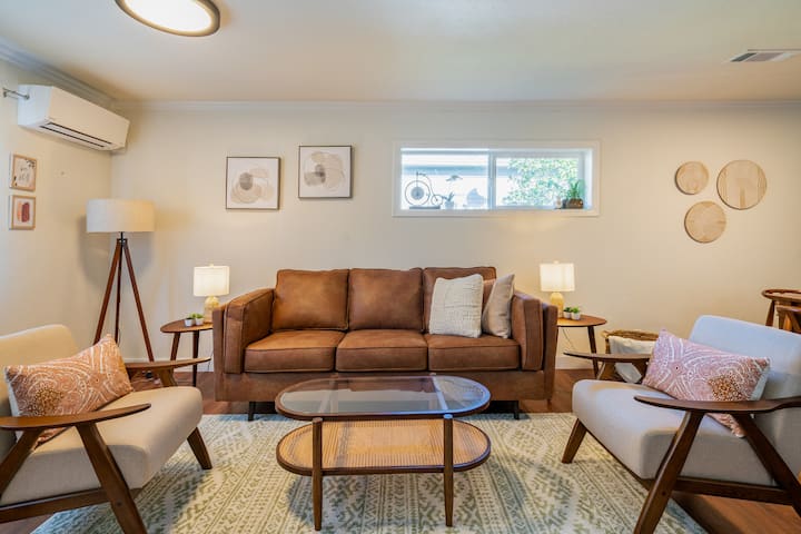 A Cozy House Nestled On A Tree-lined Street, W/ac - Eugene, OR