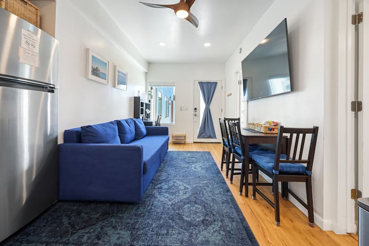 Hottub/1m Downtown/3m Coronado/king Bed/harborside - Coronado Island, CA