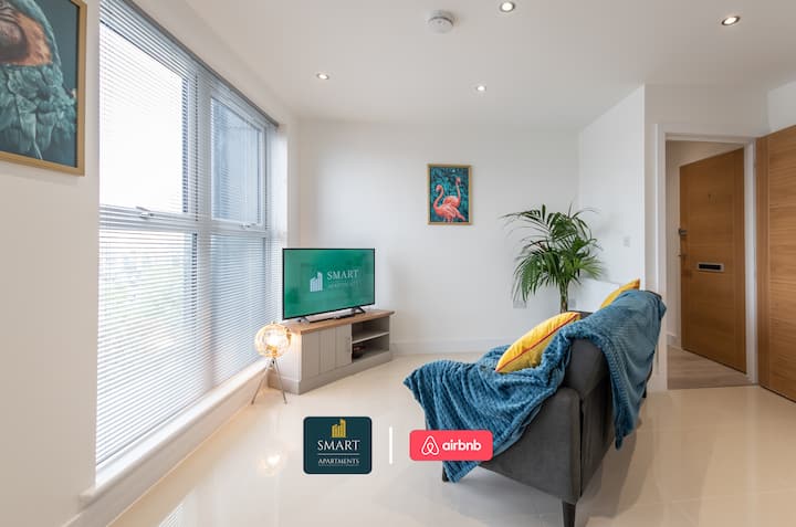 20%off|monthlydeal|business|location|sleeps2|wifi - Southampton