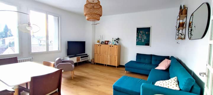 Appart Spacieux + Parking Privé - Fabrègues