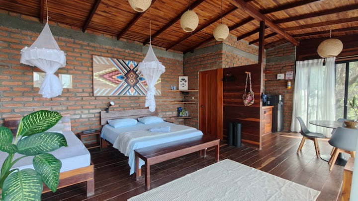 Ocean View Cabin, Terrace & Hammocks, Coffee Farm - Minca