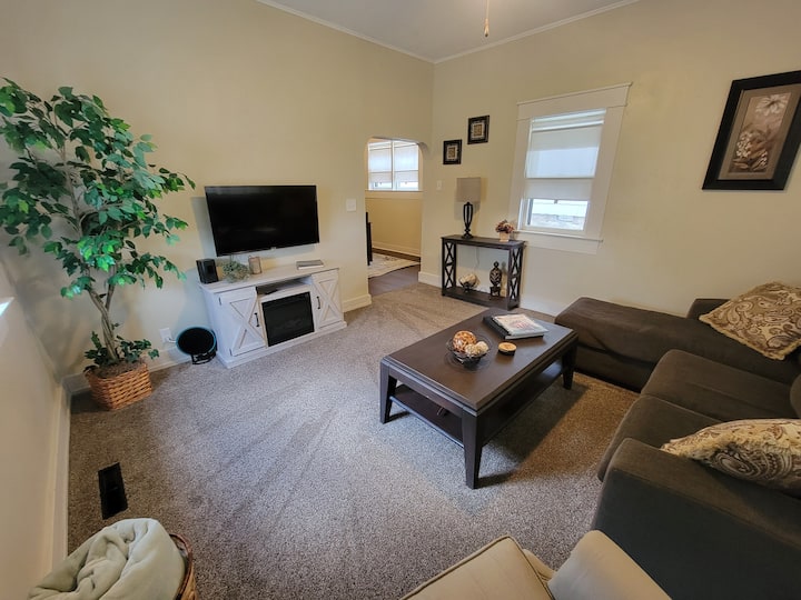 Charming Historic Home From 1901 - Saint Joseph, MO