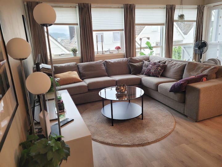 Cozy Home In Kråkenes, Bergen - Bergen