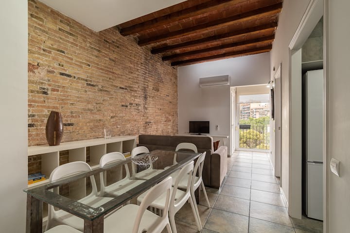 Sant Martí | 4 Bedrooms | Kitchen | Wi-fi | Tv - Rubí