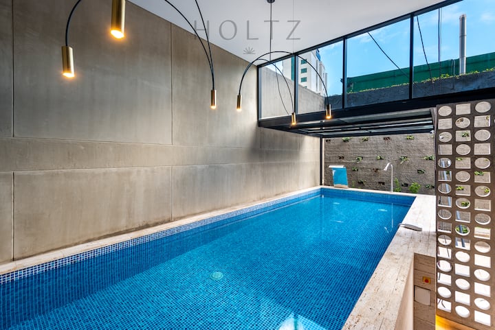Holtz Luxurious Flat, Top Design. Great View - 