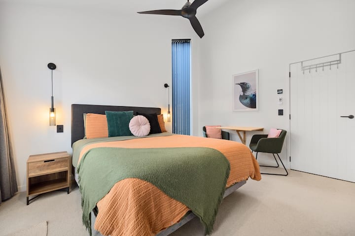 Remarkable Guest Suite - Southland