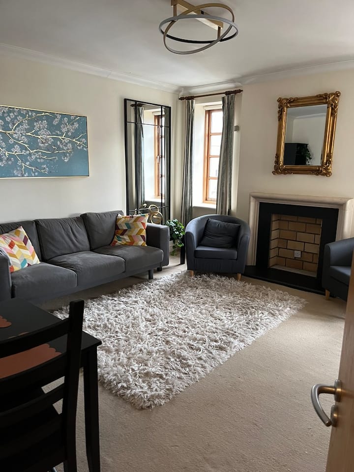 Elegant & Tranquil Oasis In A Prime Location - Dublin, Ireland