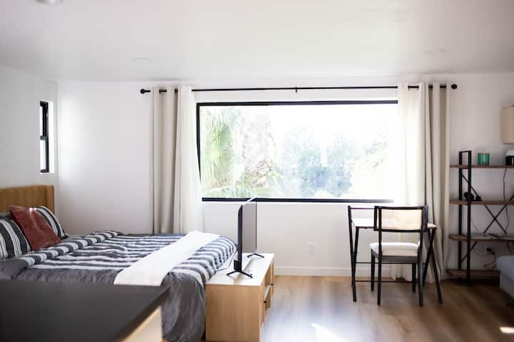 Valley Views Guest Suite - Hidden Hills, CA