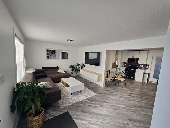 Cozy. Room #3 ! Private Room With Shared Areas - Regina