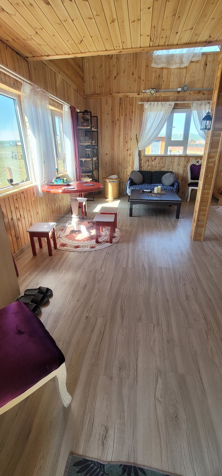 Tsaatan: Modern Lakeside Cabin - Mongolia