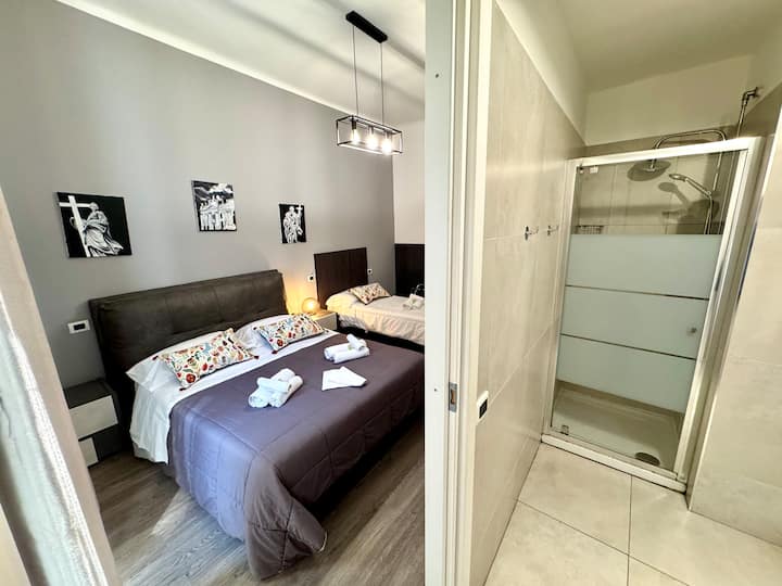 Luxury Apartment 6br Close To Colosseo - Roma, Italia