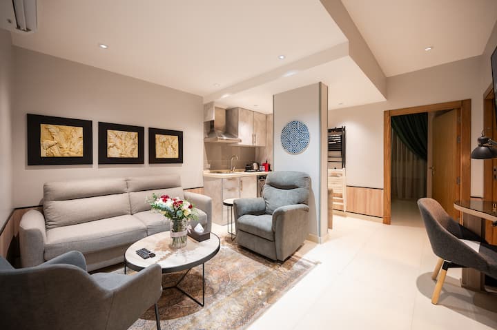 2br Ap Near Airport | Hotel-style Comfort&privacy - Jeddah