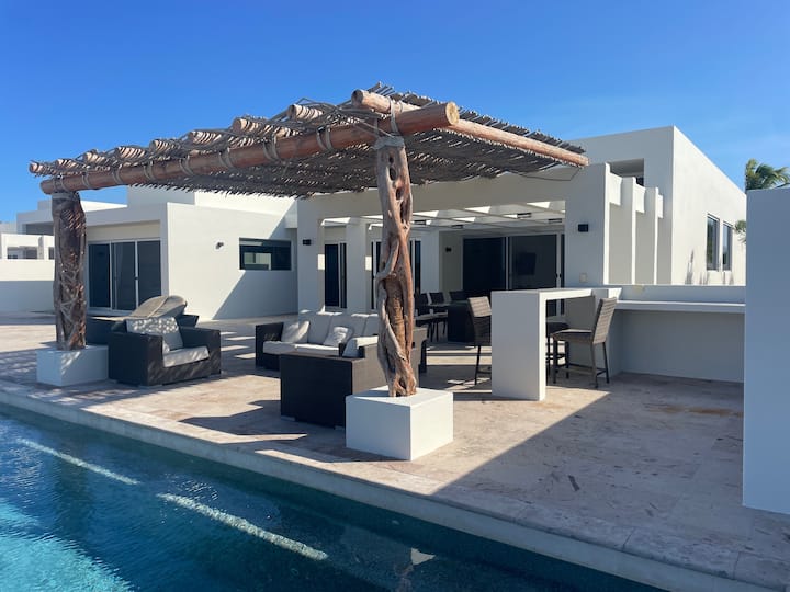 Beautiful Beachfront Villa A73 - Cabo Pulmo National Park