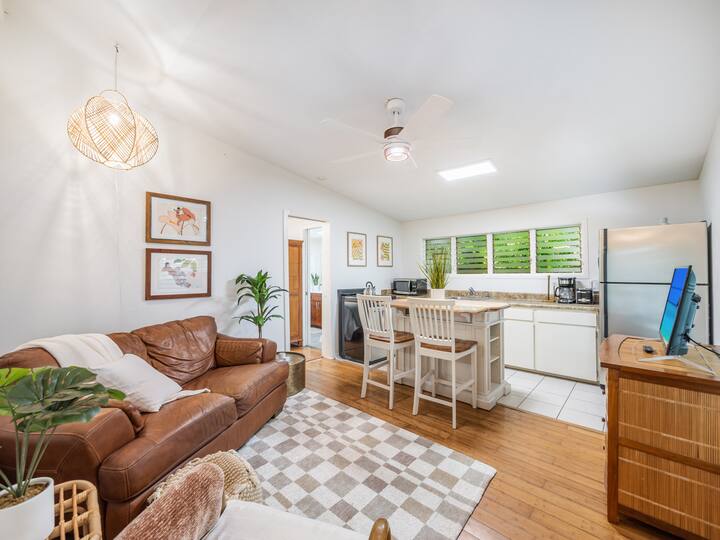 Private Kailua Beach Cottage - Steps To The Beach! - Kailua, HI