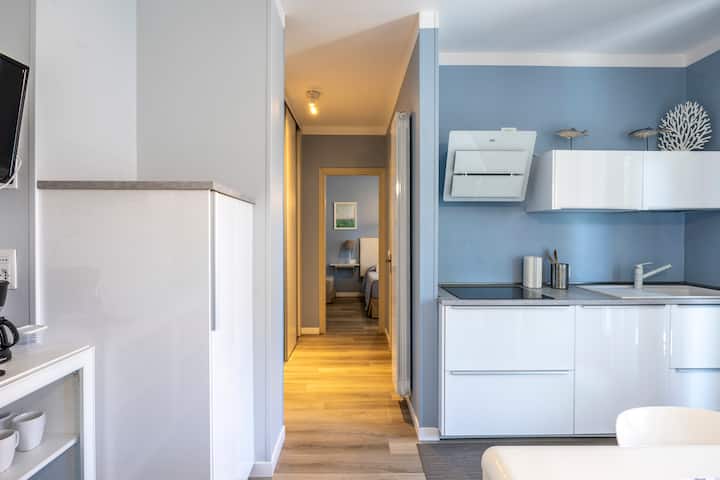 Peninsula  One Bedroom Apt - Sirmione