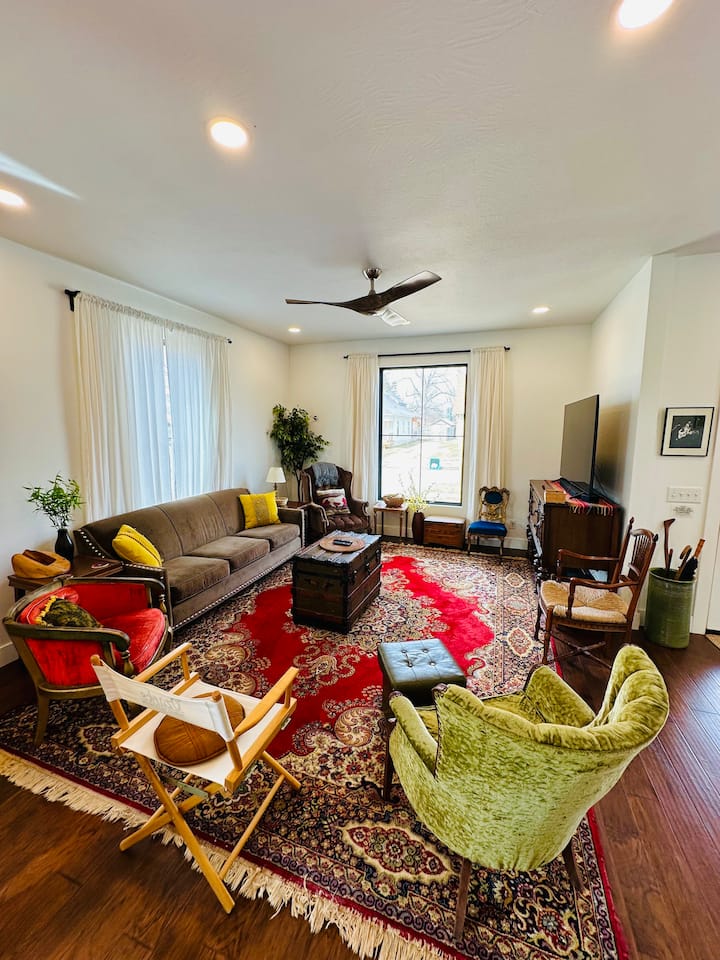 The Delmar, In The Heart Of Sgf!
Right By Msu - Springfield, MO