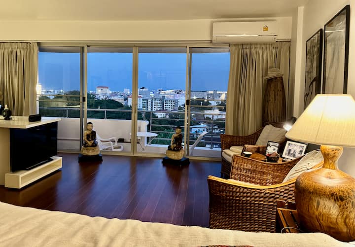 Good View
Close To Chiangmai
University & Nimman - Thailand