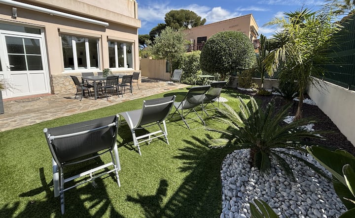 Hyères Bord De Mer Appartement 6 Couchages. - Hyères