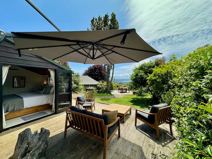 Stunning Views At Raglan View Cottage - 